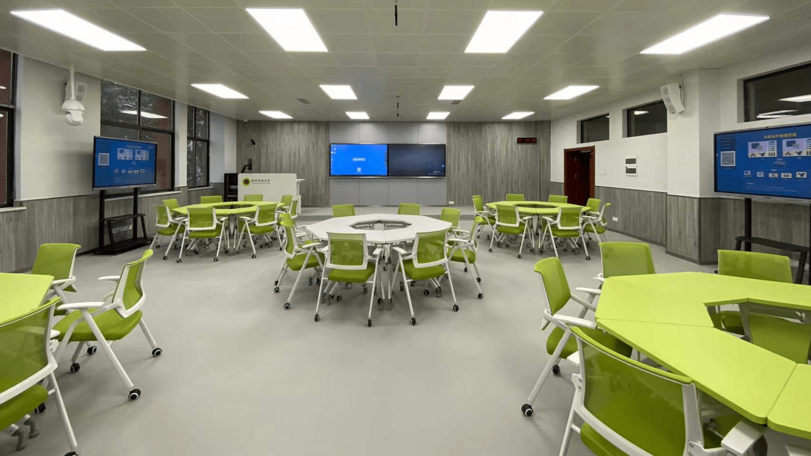 Smart Classroom – Advantages of Smart Classroom - BJCAST